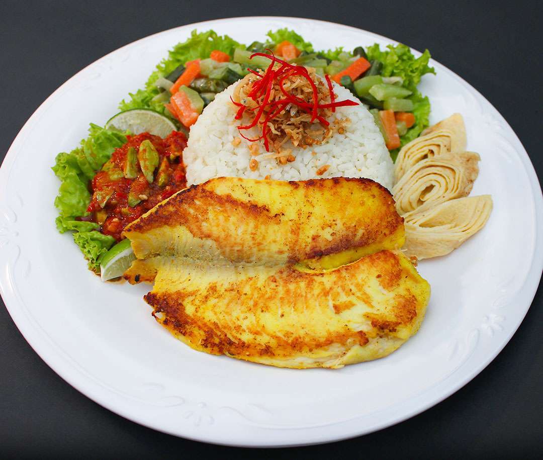 Nasi Liwet Grilled Tilapia Bumbu Kuning - Regal Springs Indonesia